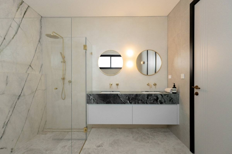 Explore Alpine Project - Show Tile