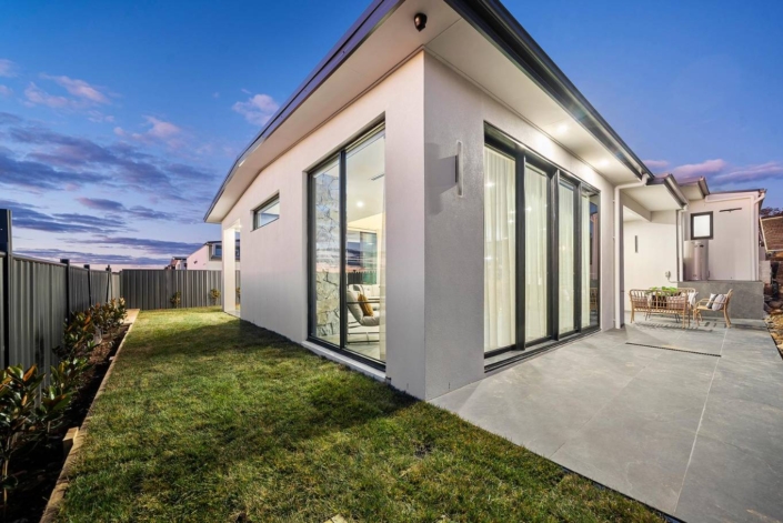 Explore Throsby Project - Show Tile